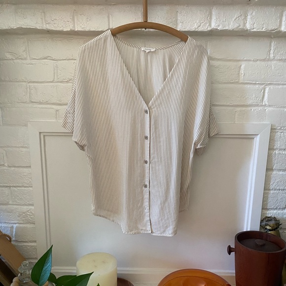 VETTA | Tops | Vetta Capsule The Girlfriend Shirt | Poshmark